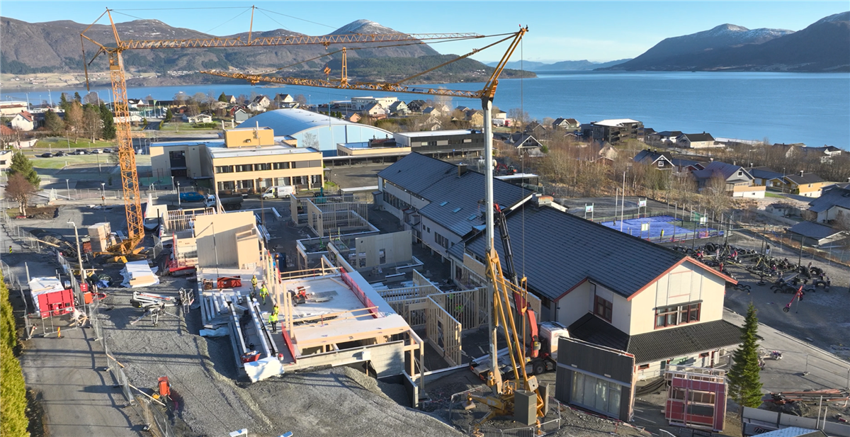 Film fra bygging av nye Eide barneskole - vi bygger smartere, grønnere og mer effektivt ...